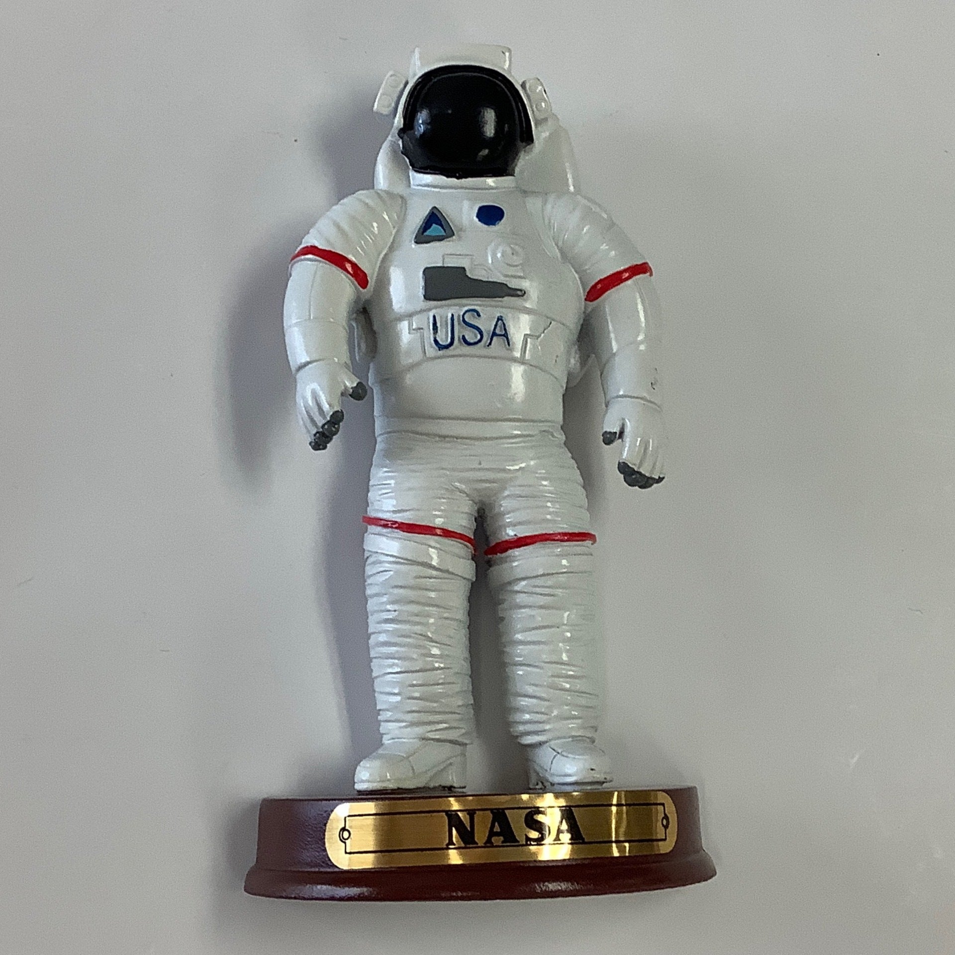 060414 Wood Astro Magnet | NASA Wallops Flight Facility